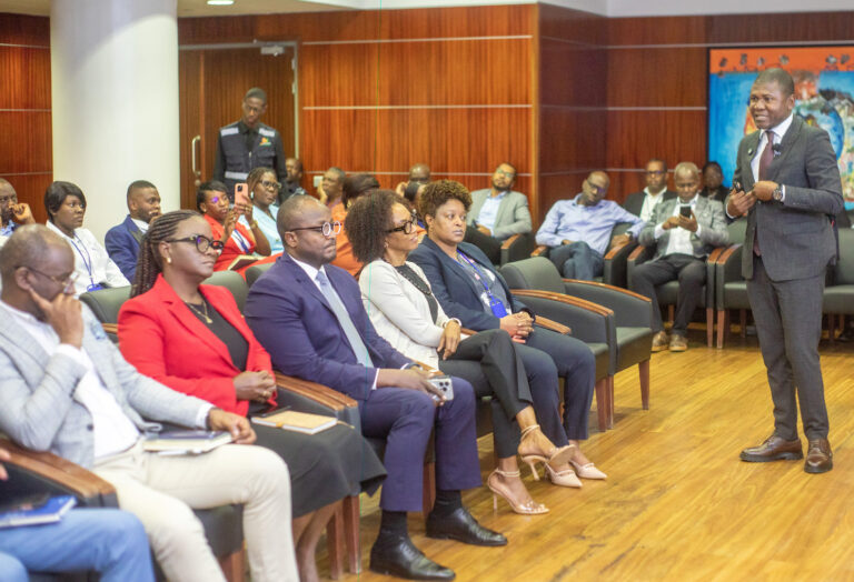 INACOM - Instituto Angolano das Comunicações